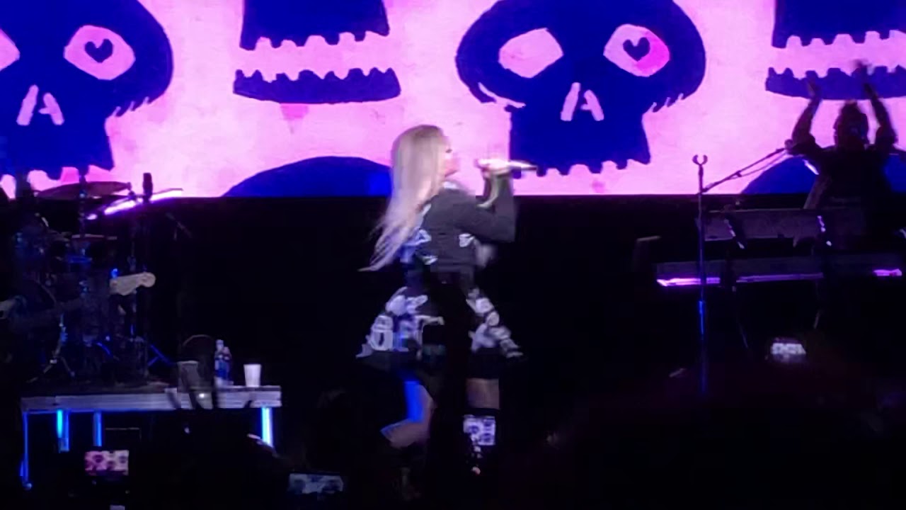 Girlfriend - YouTube