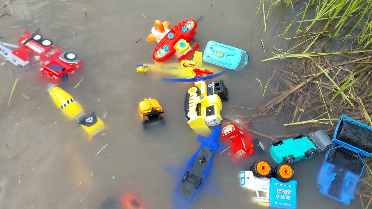 hunting found helicopter, jcb tractor, dump truck, bus, train ...