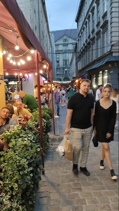 💙💛What is there in Lviv? #310 Staroyevreyska Street - YouTube