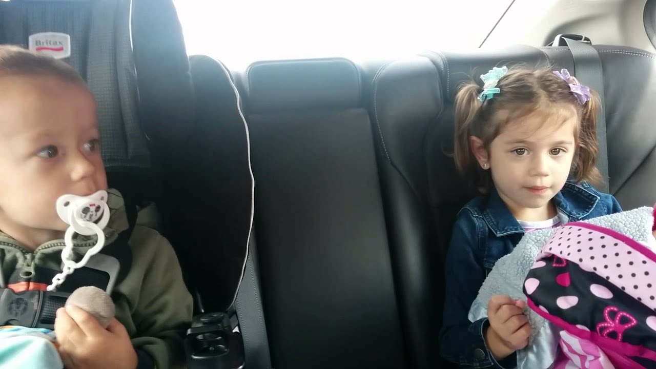 Singapore song with bub bub - YouTube