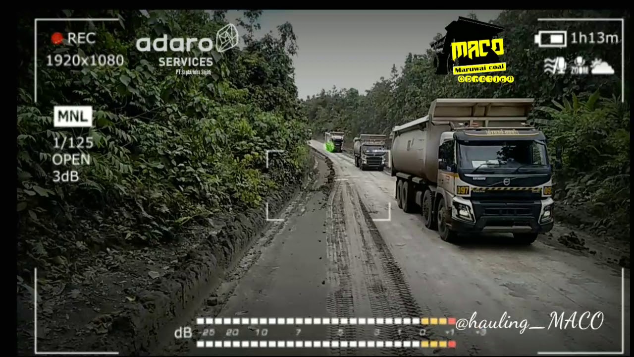 Adaro site maruwai coal,maco,hauling Adaro service.road - YouTube