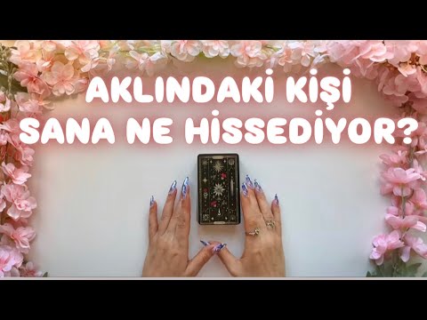 Sana Ne Hissediyor? 💖 Aklındaki Kişi Tarot Açılımı 🔮
