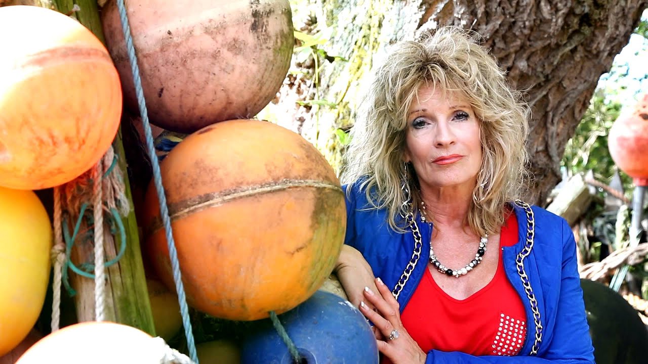 Astrid Elisa - Wie droogt mijn tranen - YouTube