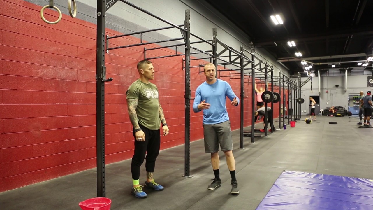 Toes To Bar Leg Tuck - YouTube