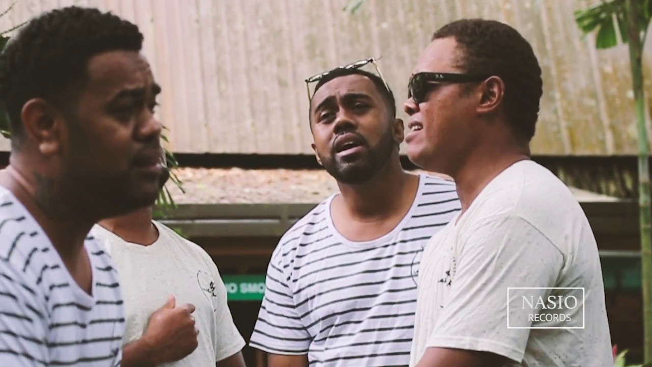 Nasio Domoni- Na Mavoa Official Music Video - YouTube