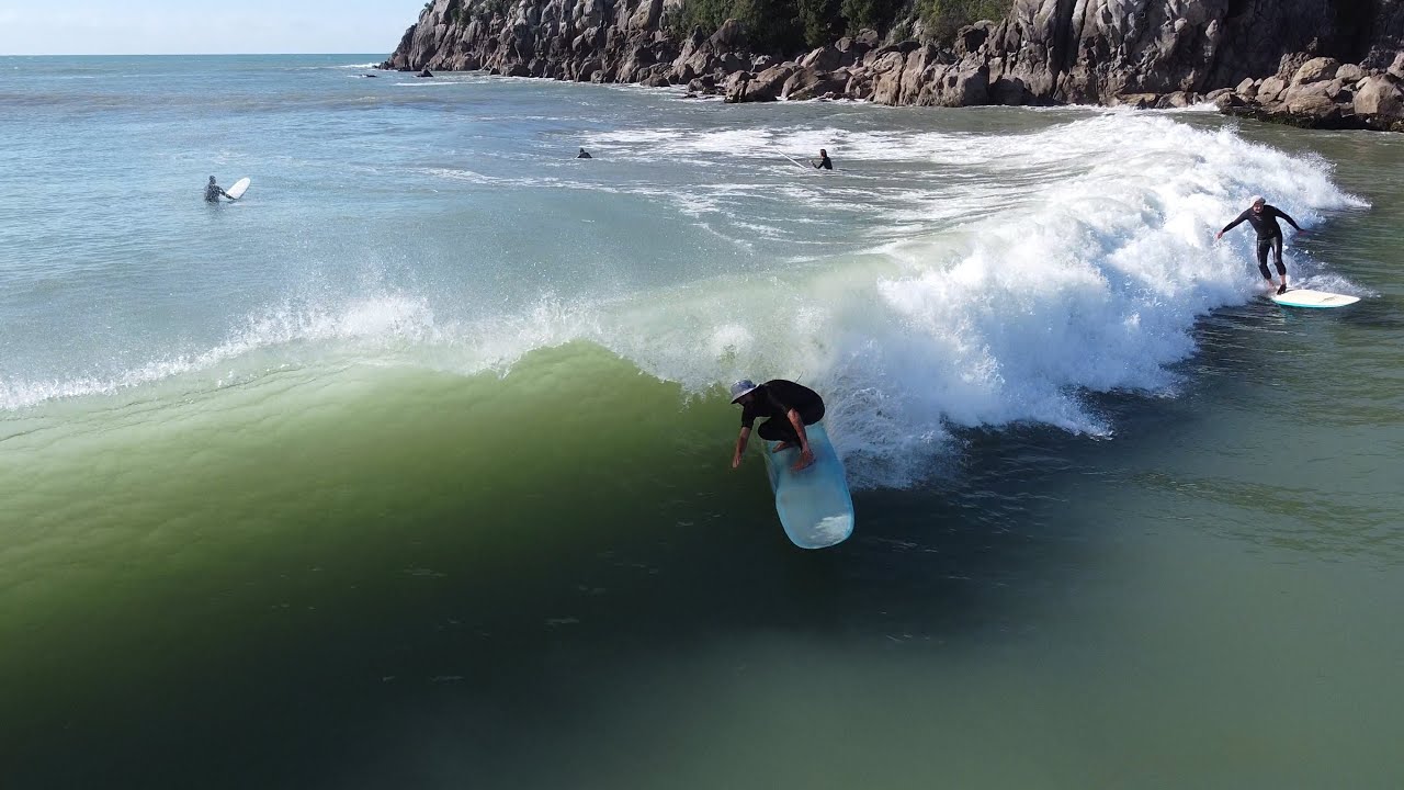 Chasing barrel with Longboard - Maunganui Surf - YouTube