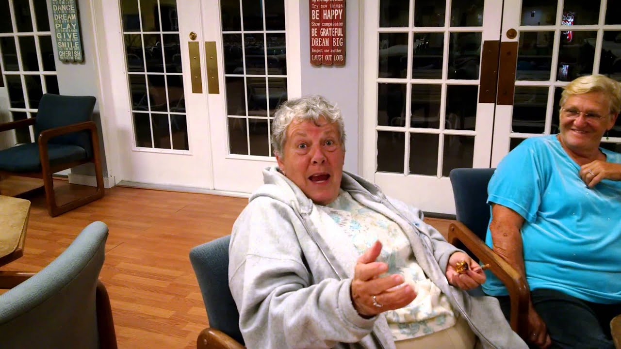 Patsy Cline in the house - YouTube