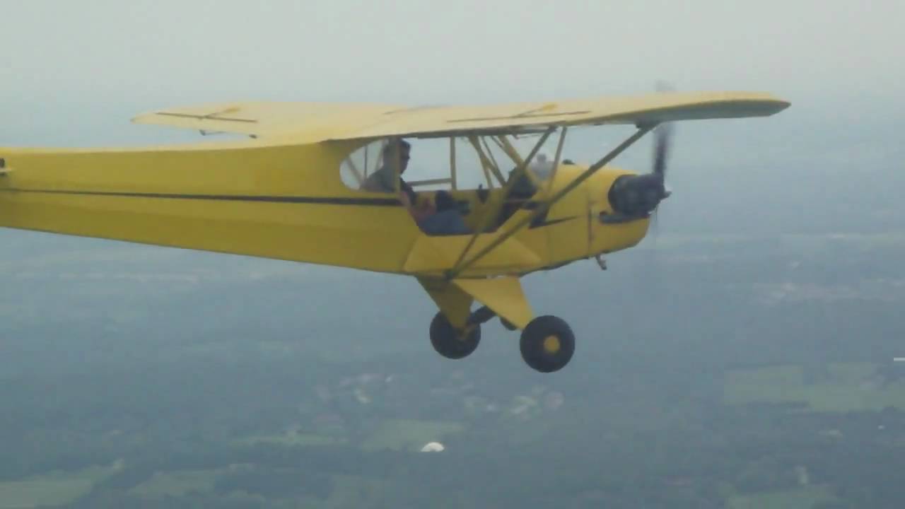 Formation flying with a J3 Cub - YouTube