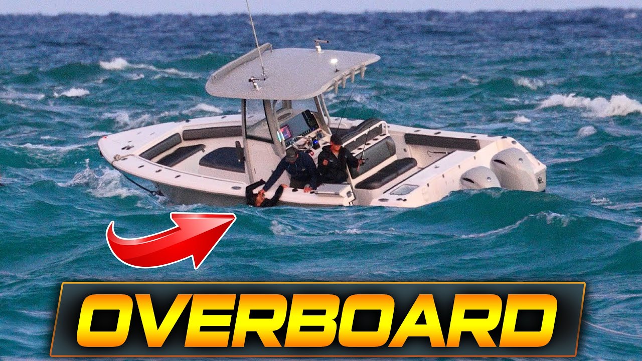 MAN GOES OVERBOARD IN A ROUGH HAULOVER INLET !! BOAT ZONE - YouTube