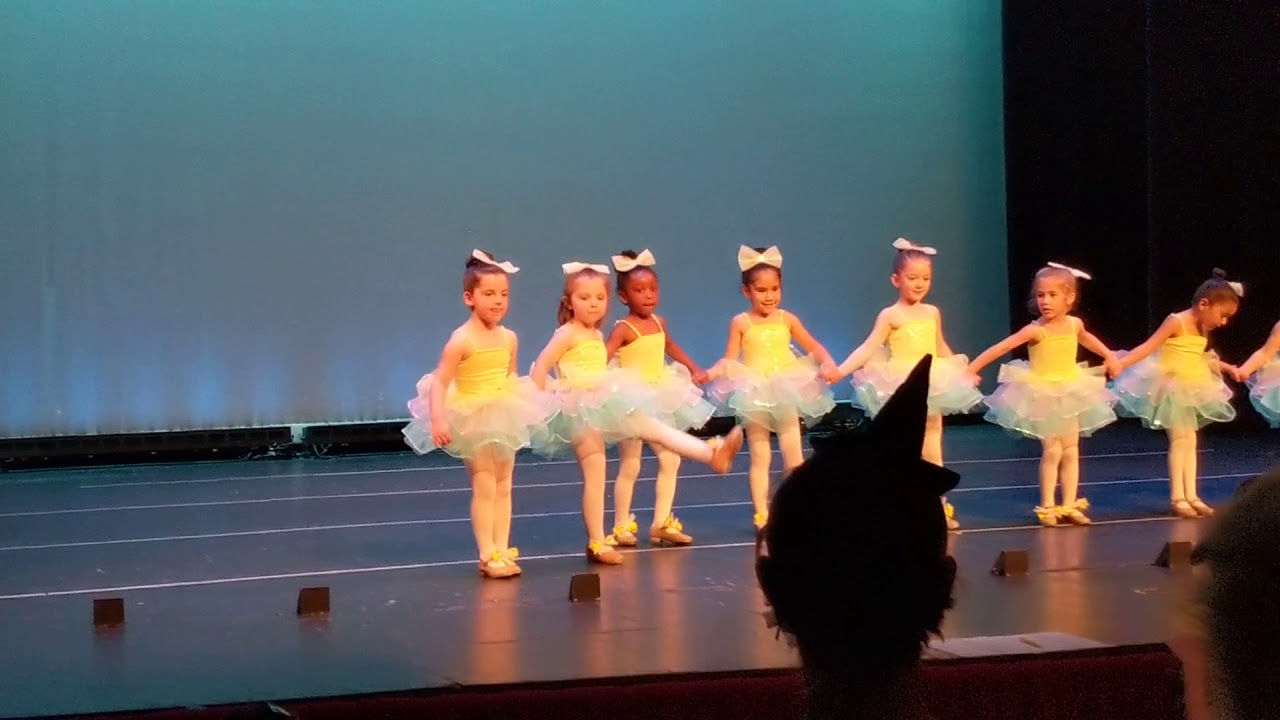 Dance recital - YouTube