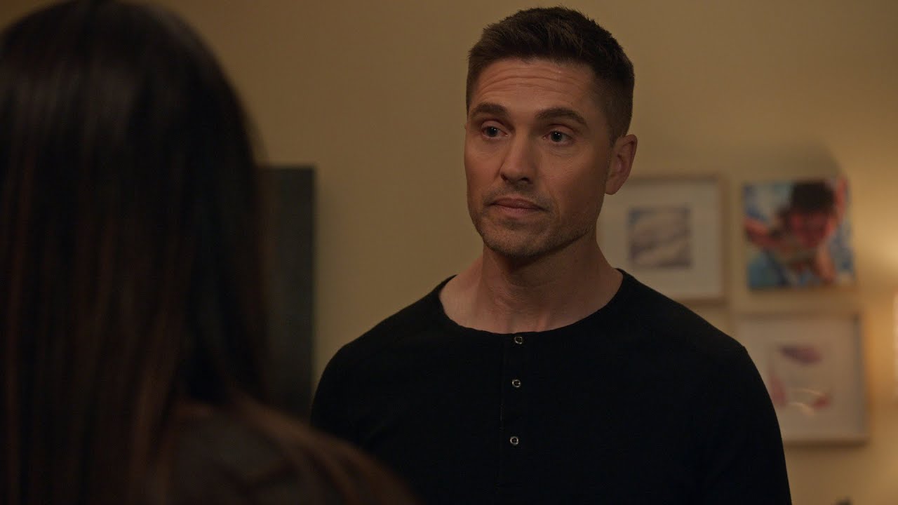 Tim and Lucy Talk Seriously About Undercover Work - The Rookie - YouTube