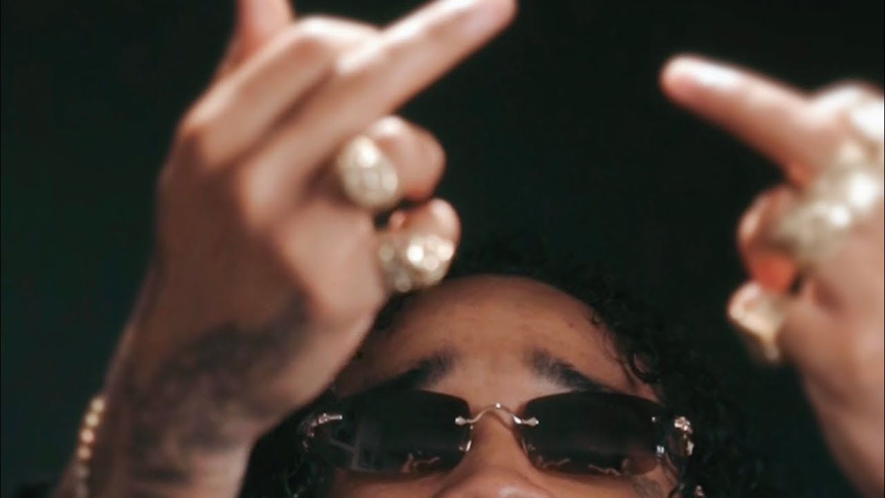 Flashy B - Siamese ( Unreleased song Performance shot by @Givaens ...