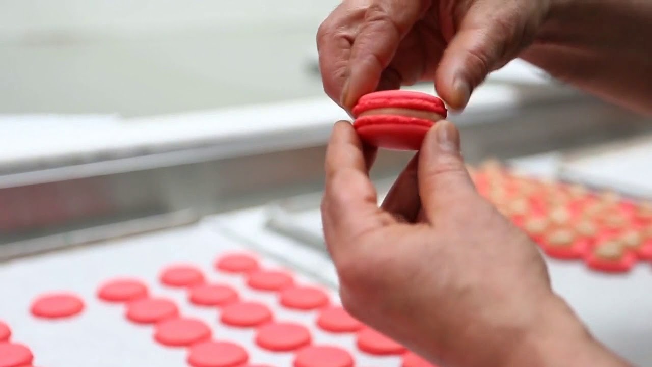 Dutch homemade Macarons - YouTube