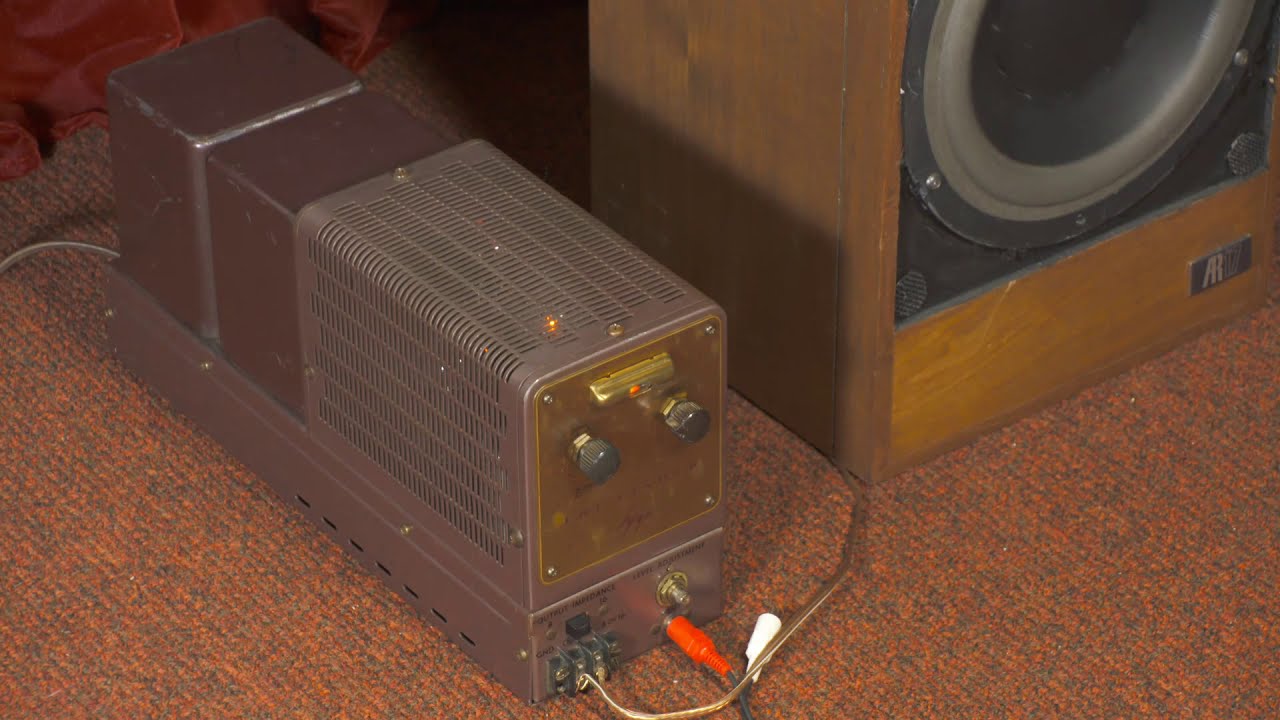 Fisher AZ 80 tube amplifier demo WITHOUT the egg and you seatbelts ...