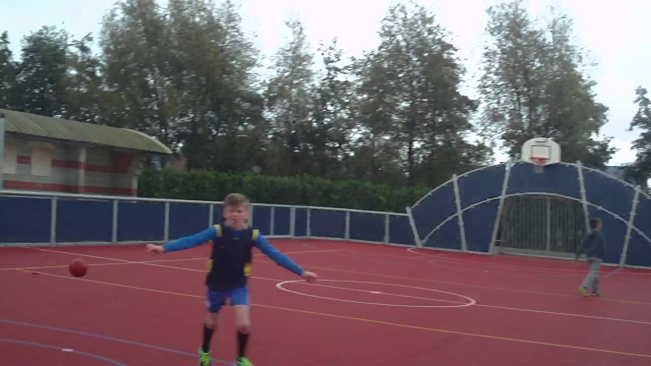 Dude Perfect Junior - YouTube