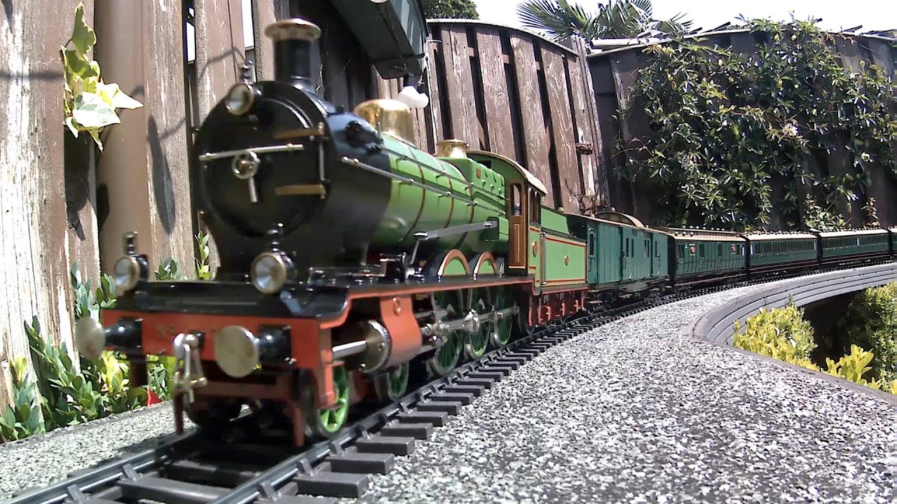 Spoor 1 Genootschap - YouTube