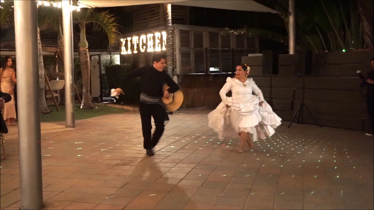 Coraje Cholo y Palo Blanco - YouTube