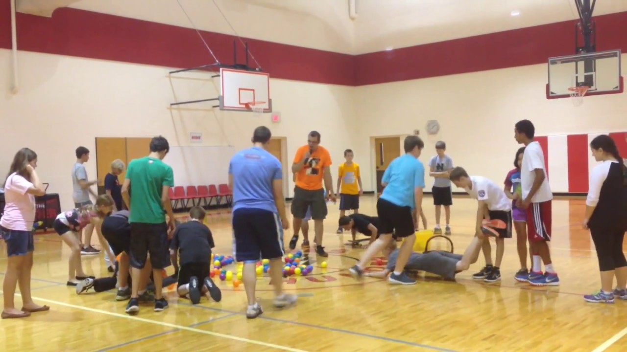 HUMAN HUNGRY HIPPOS!!! (GREATEST GAME EVER INVENTED!!!) - YouTube