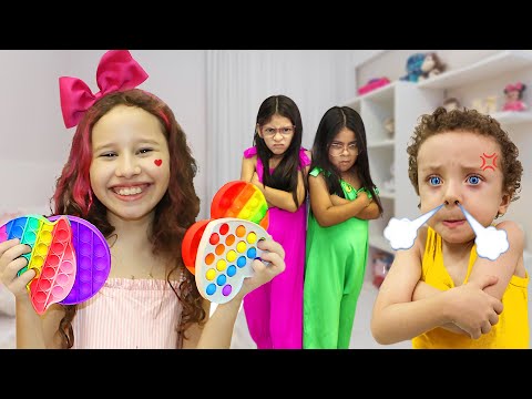 VALENTINA, YENİ BİR KIZ KARDEŞ hakkında KOMİK HİKAYELER koleksiyonunda