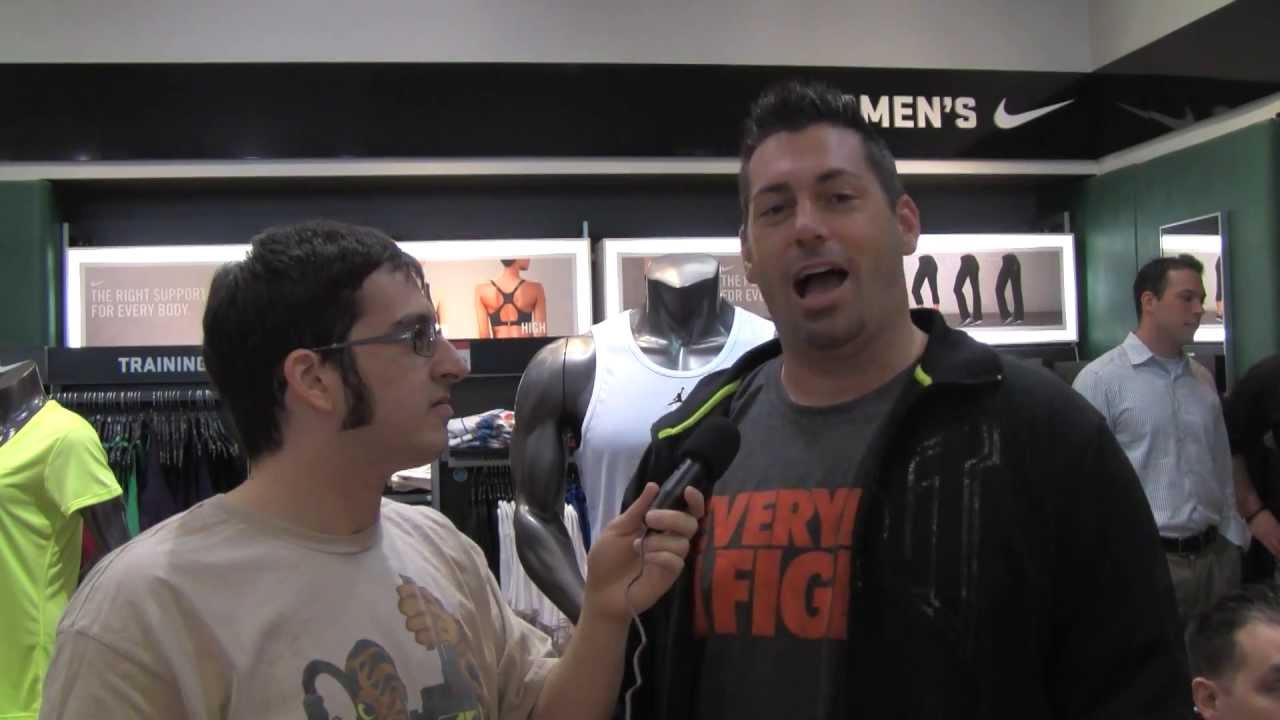 AMA Fight Club coach Mike Constantino previews UFC 159 - YouTube