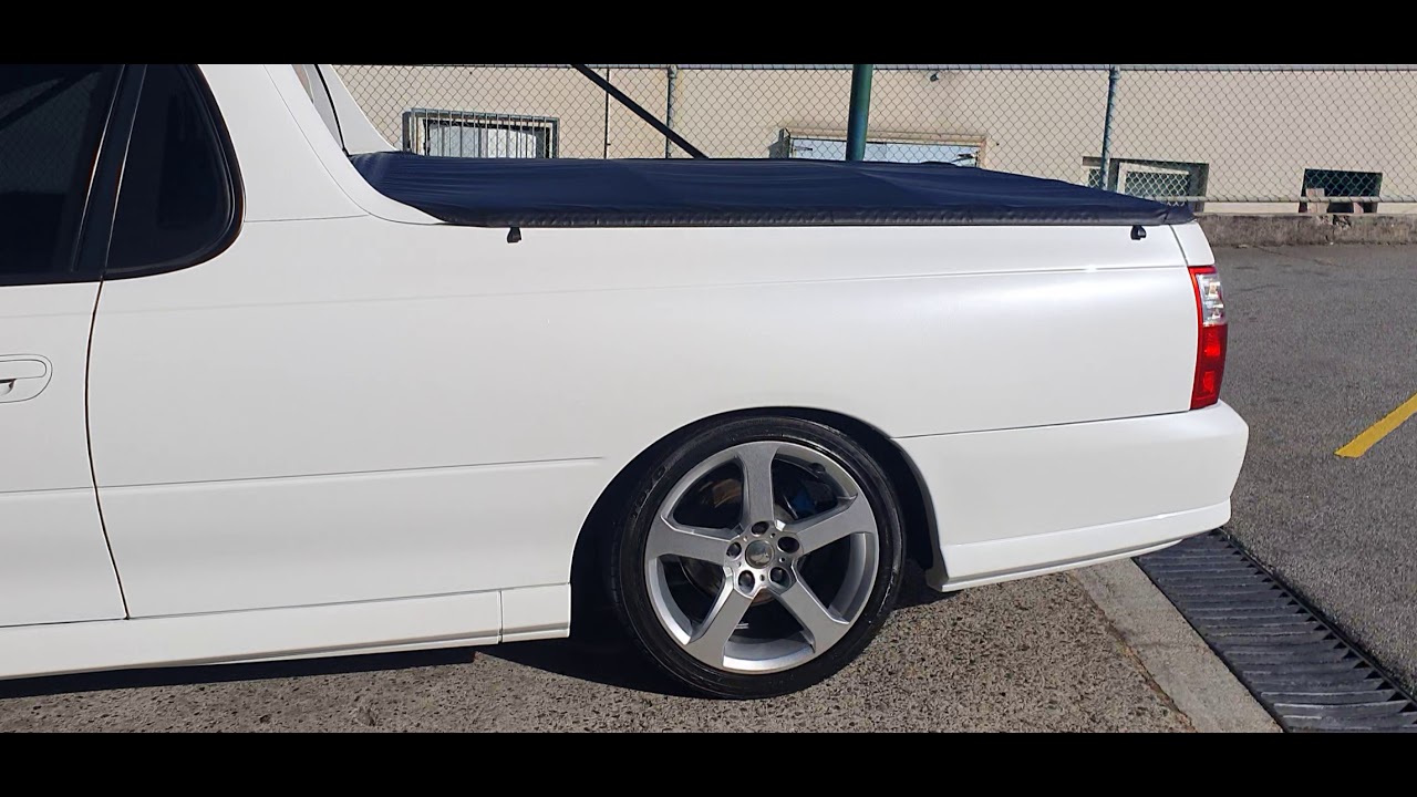 VY SS LS1 V8 Ute Cam 3inch exhaust squirts - YouTube