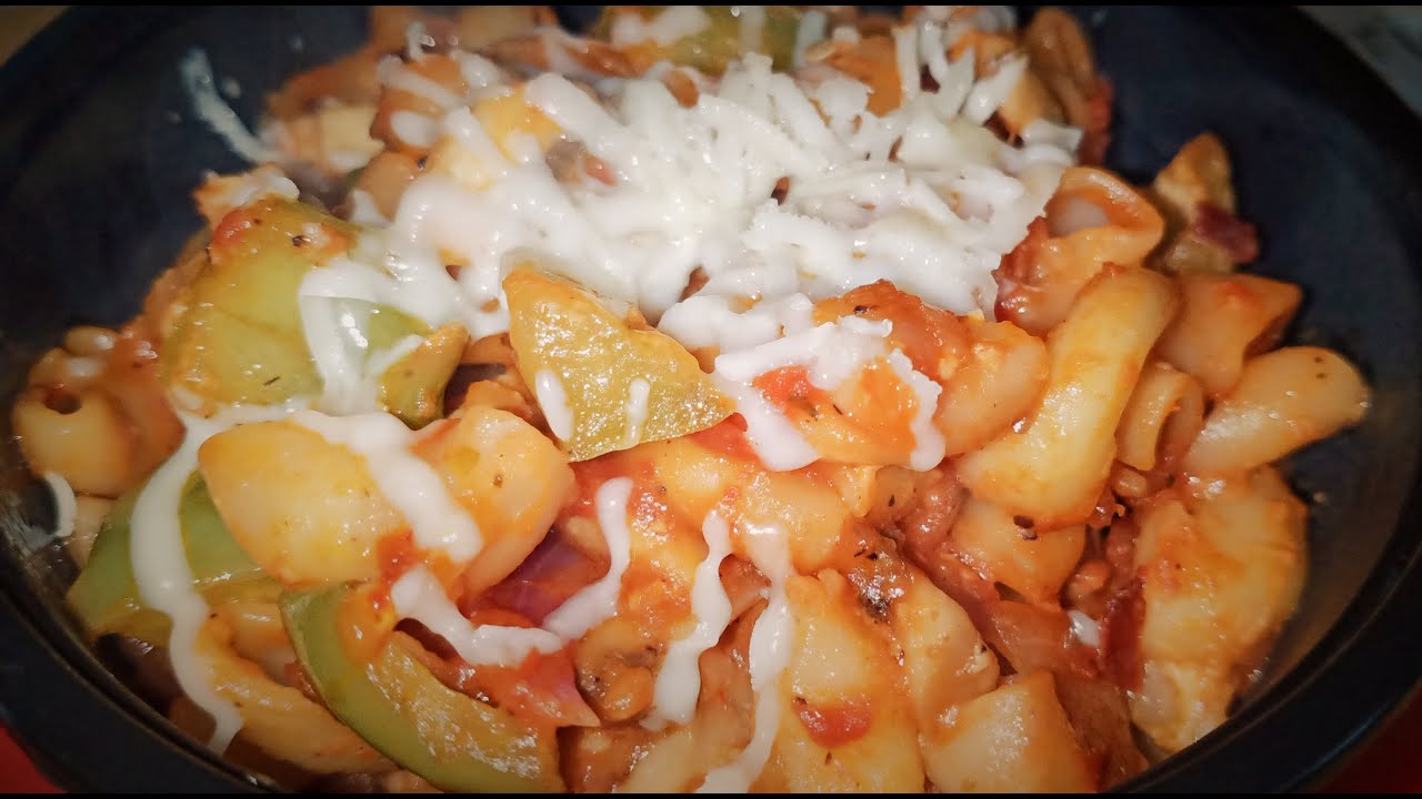 Tomato Sauce Vegetable Pasta | Mushroom & Capsicum Pasta by Sangu's ...
