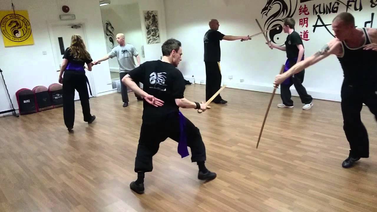 Sword sparring - YouTube