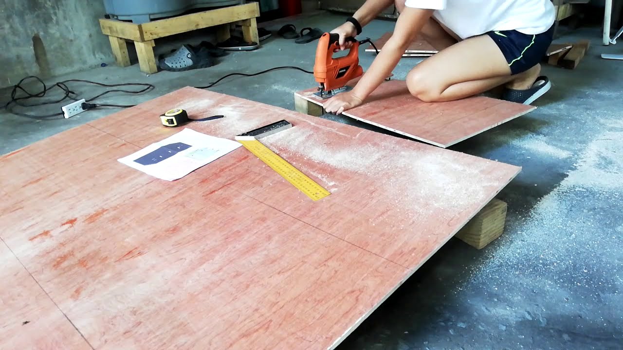 CUTTING 1/2 PLYWOOD SHEET USING PROMAN JIGSAW - YouTube