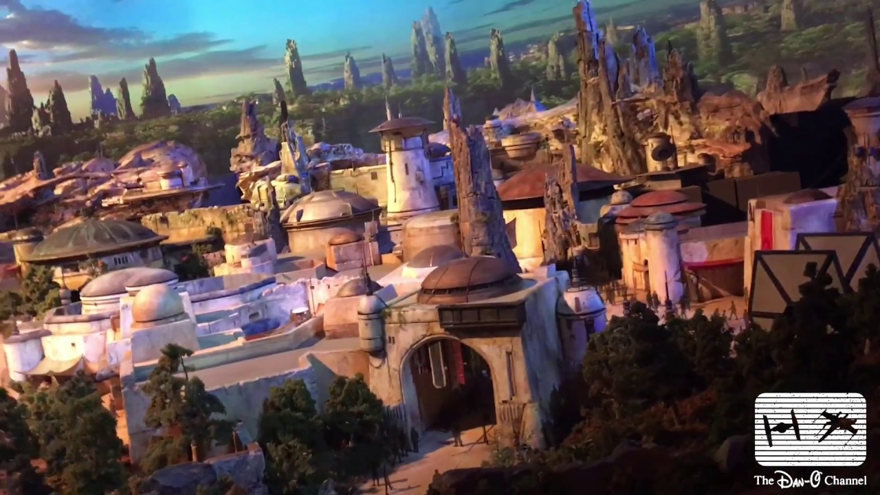 Star Wars: Galaxy's Edge Batuu - YouTube