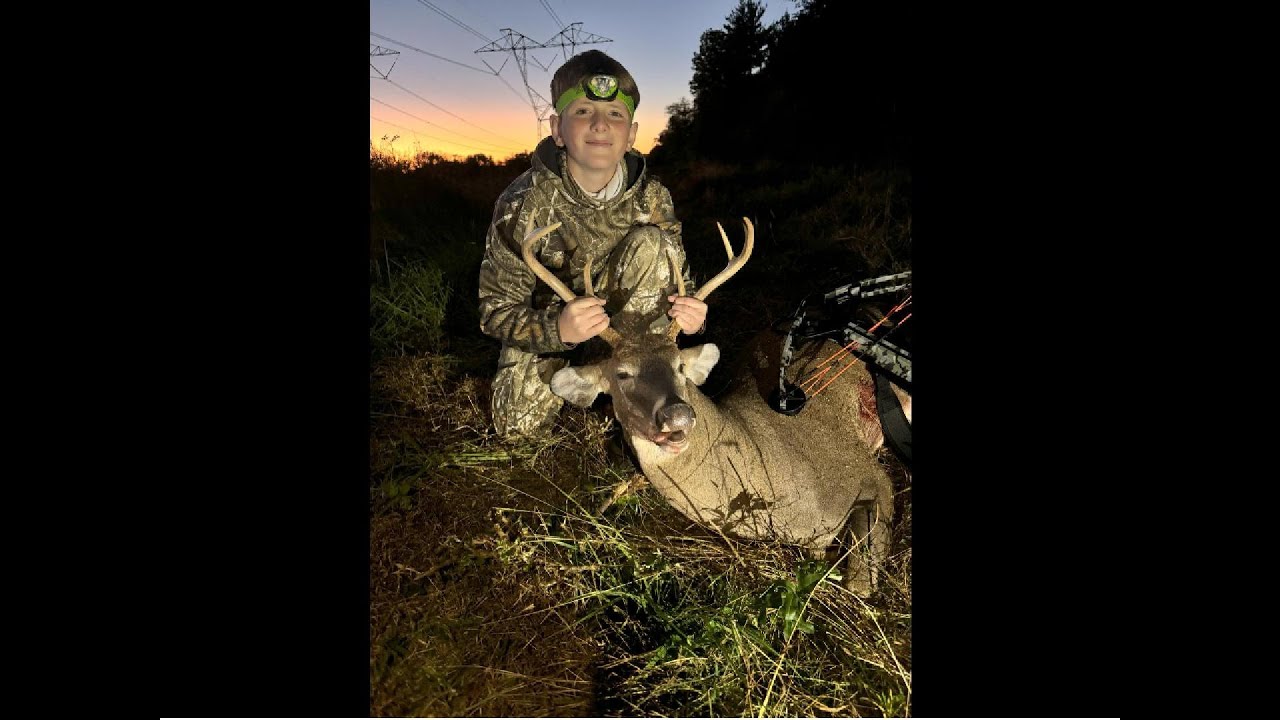 NJ Crossbow Hunting! 6 Deer in 4 Minutes! (GRAPHIC!!) - YouTube