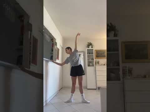 Ballet-Barre / Class at home урок классического танца-станок.