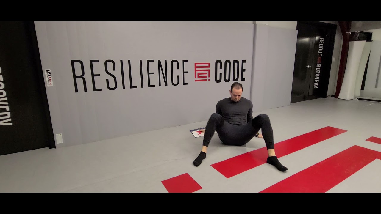 Int/Ext Rotation w/ Hip Flexion - YouTube