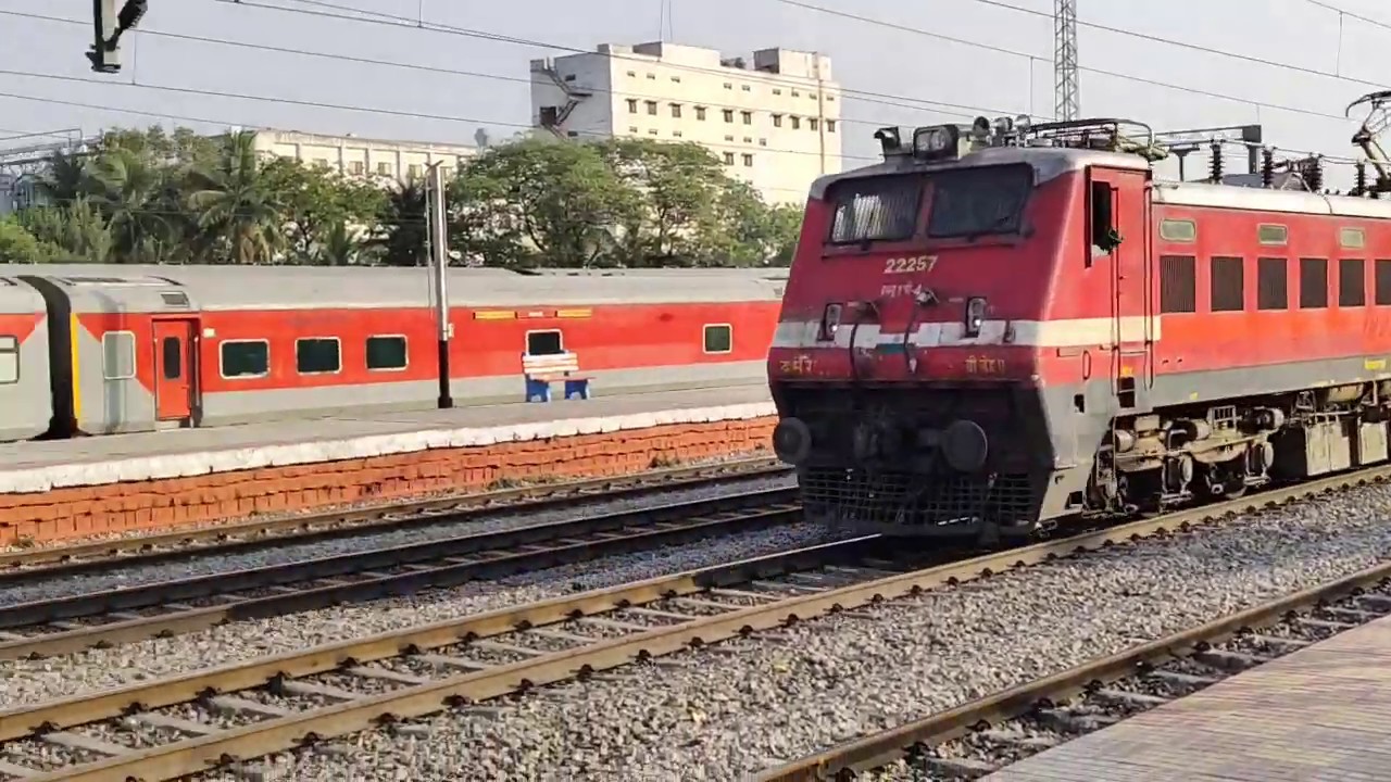 Visakha Express (17016) Secunderabad - Bhubaneswar | TRAIN WORLD | SUPR ...