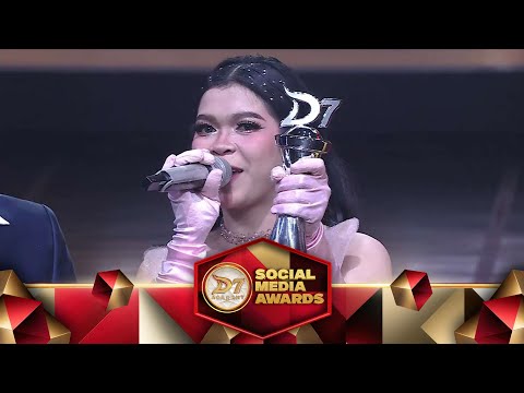 Momen Tak Terduga! Zahra Menang Host Terfavorit dan Tutup Dengan Kejutan! | DA7 Social Media Awards