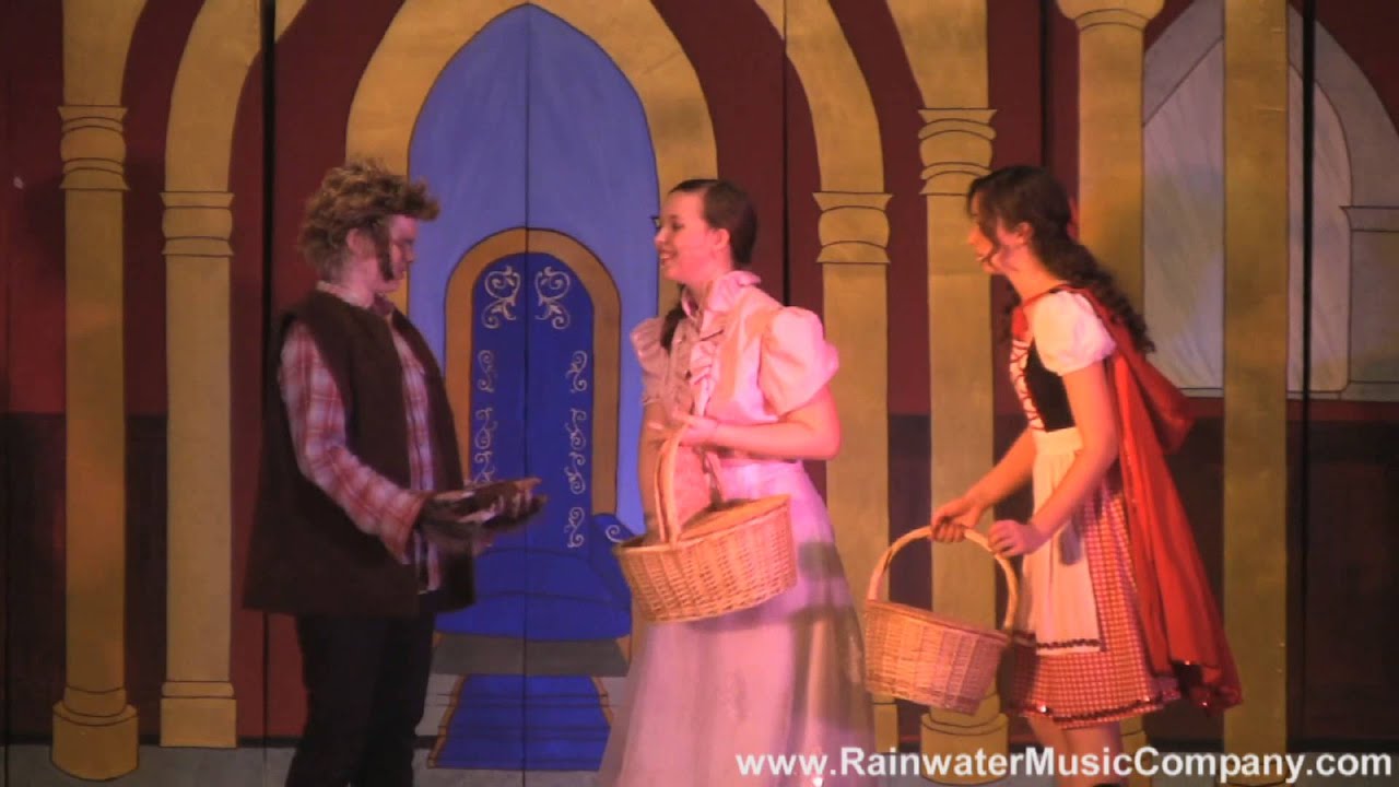Little Red Riding Hood VS "Gruffy" the Big bad Wolf in the Bible Museum ...