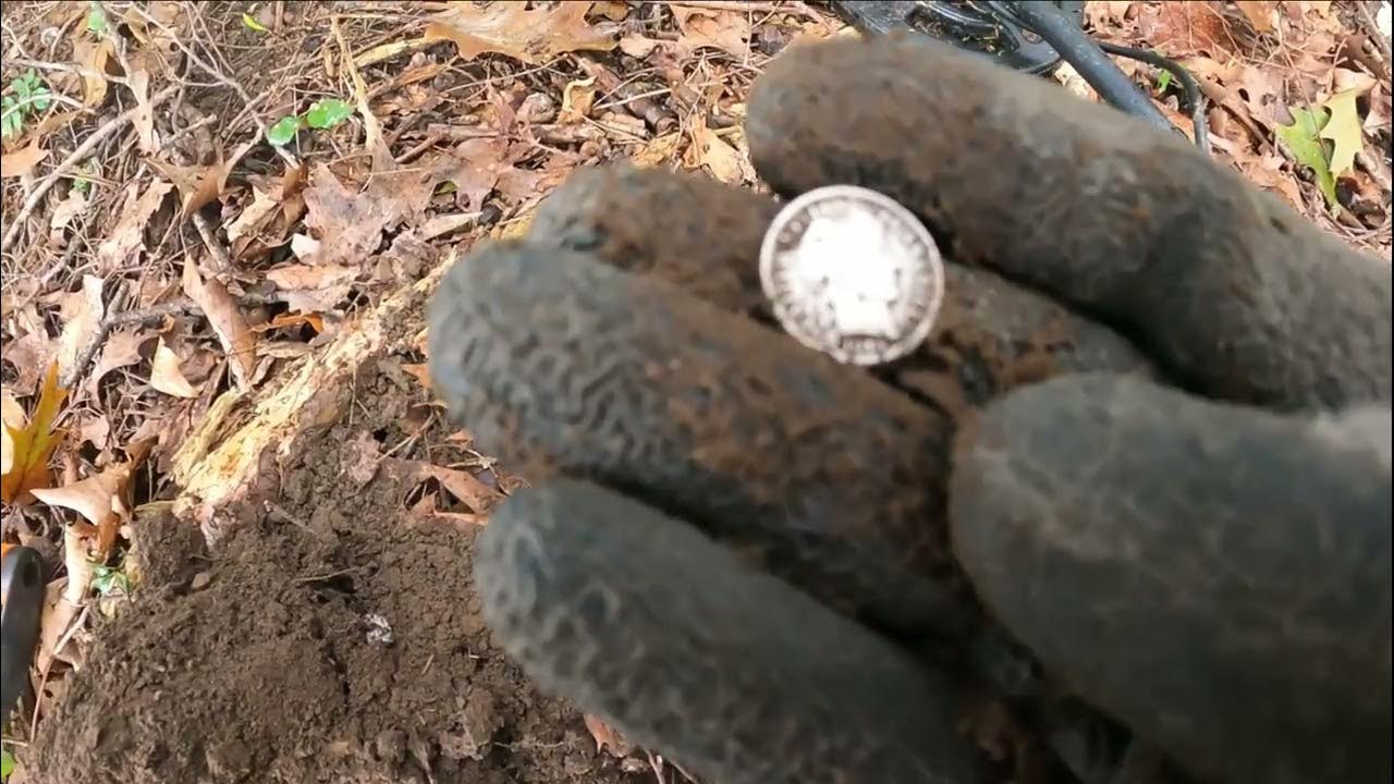 Old Silver Coin Spill Found Metal Detecting Next to a Pond - YouTube
