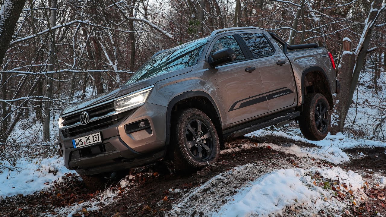 2024 VW Amarok PanAmericana 3L - Light Off-Road Test - YouTube