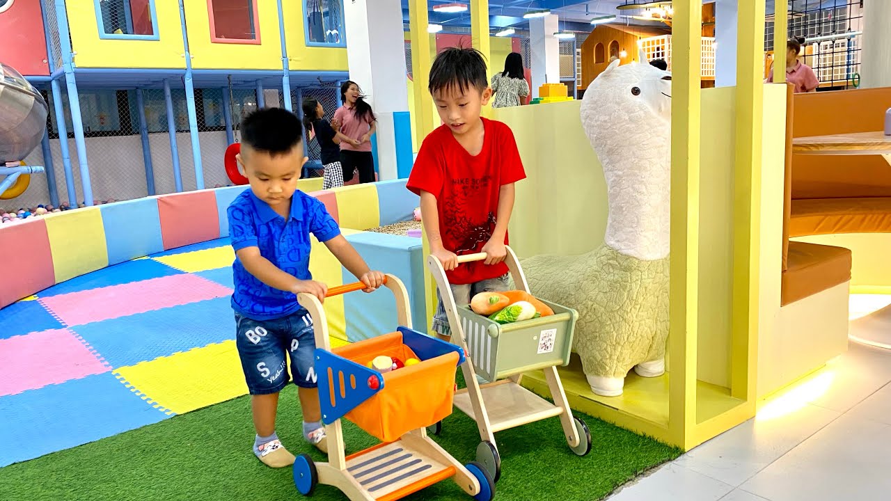 Aiden’s Touring episode 005- Fumily FunMall - YouTube