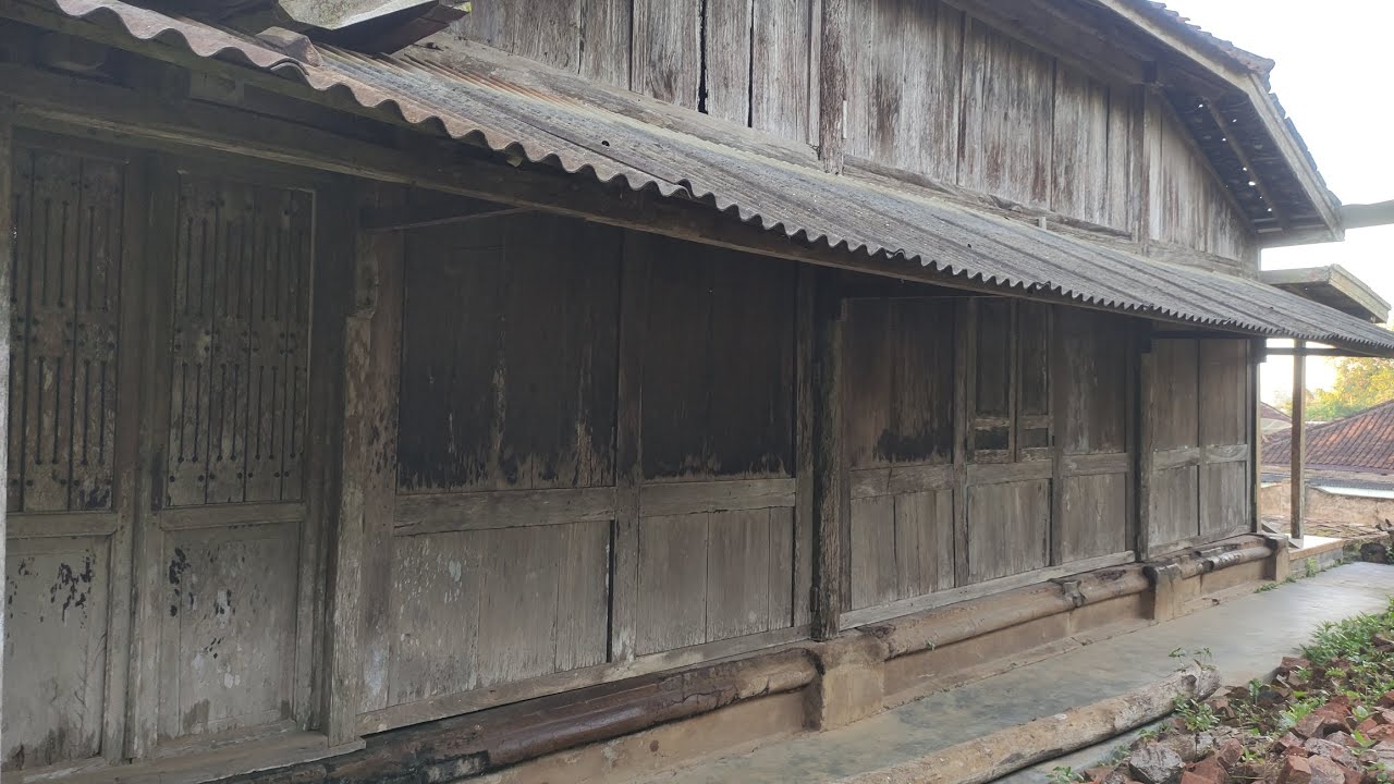 Indonesia Rural | Toward Typical Indonesia Old House | Malang Regency ...