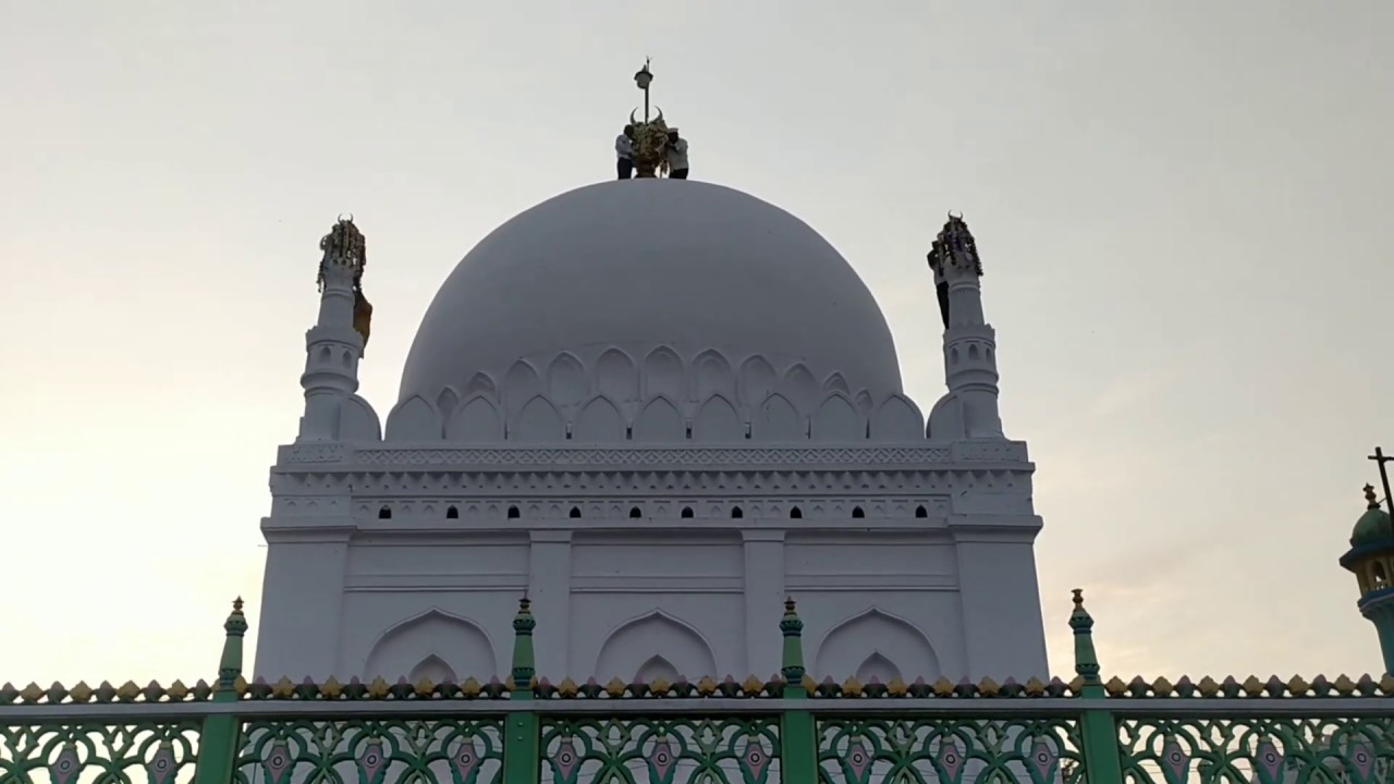 Dargah Hazrat Maqdoom Alauddin Ansari R.A - YouTube