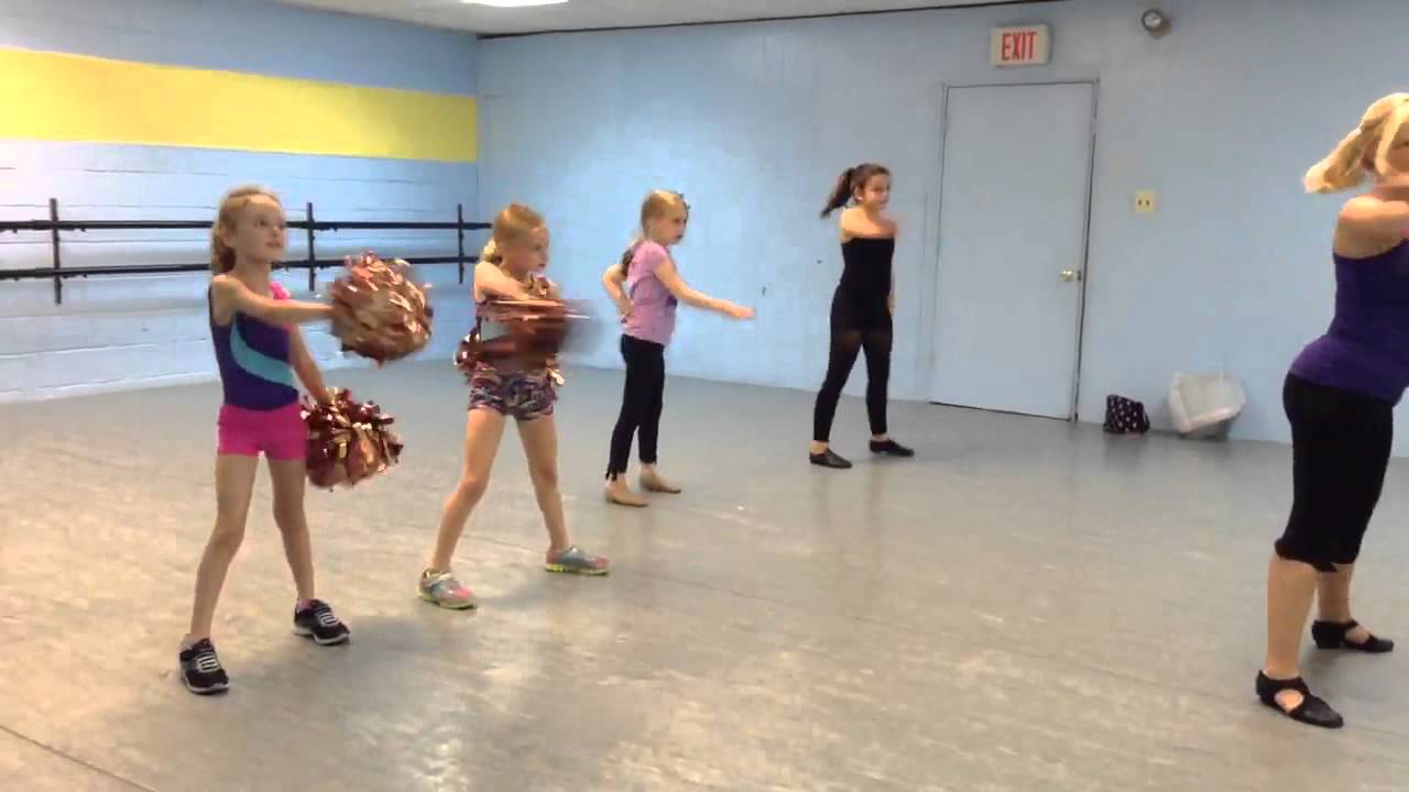 Cheer Dance at Mulford Dance Studio - YouTube