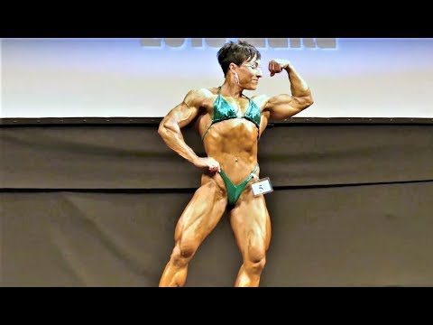 Karolina Borkovcová (CZE), NABBA Worlds 2015 - Miss Physique Winner