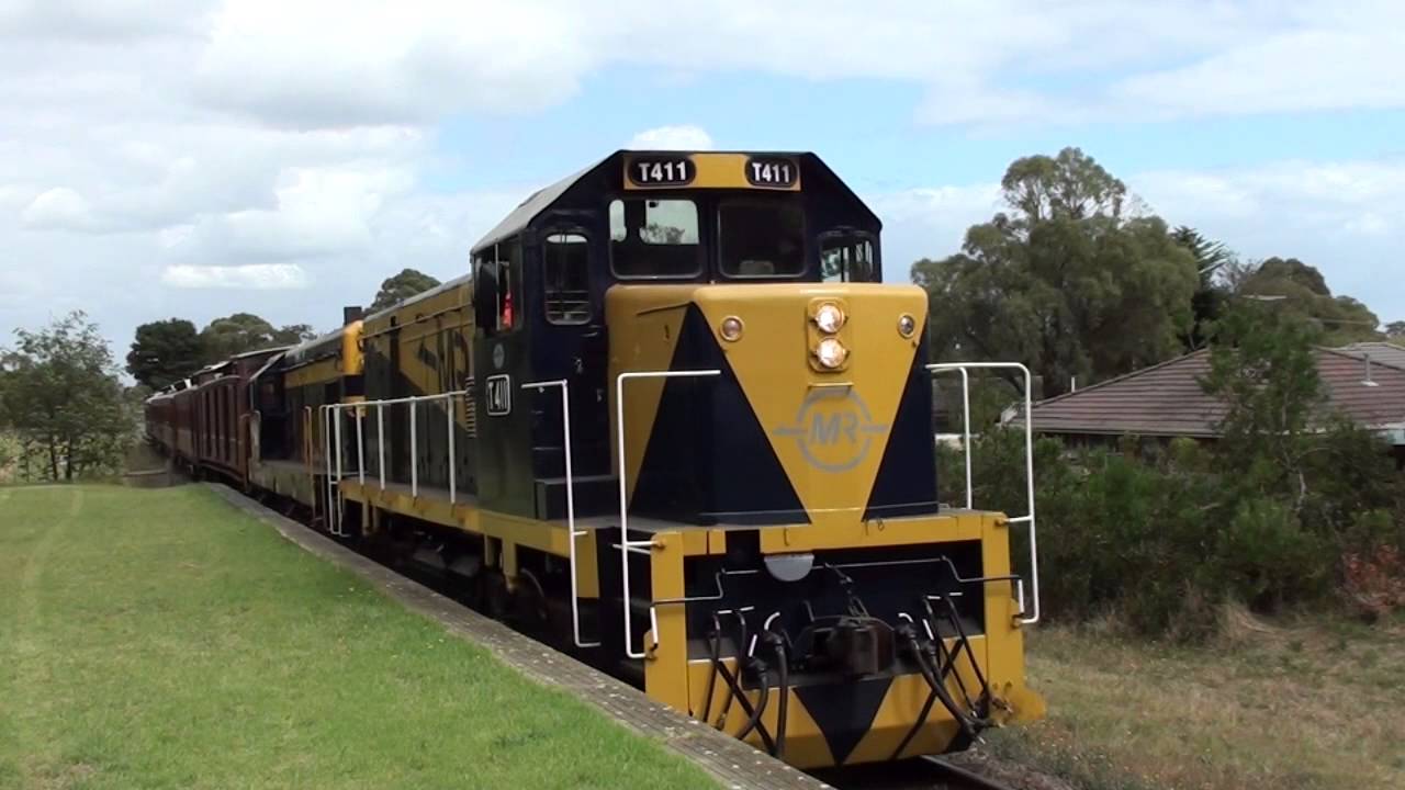 A day at the Mornington Railway #1 - YouTube
