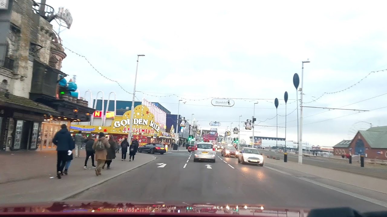 BLACKPOOL //THIS IS HOW PROMENADE LOOKS TODAY AFTERNOON / - YouTube