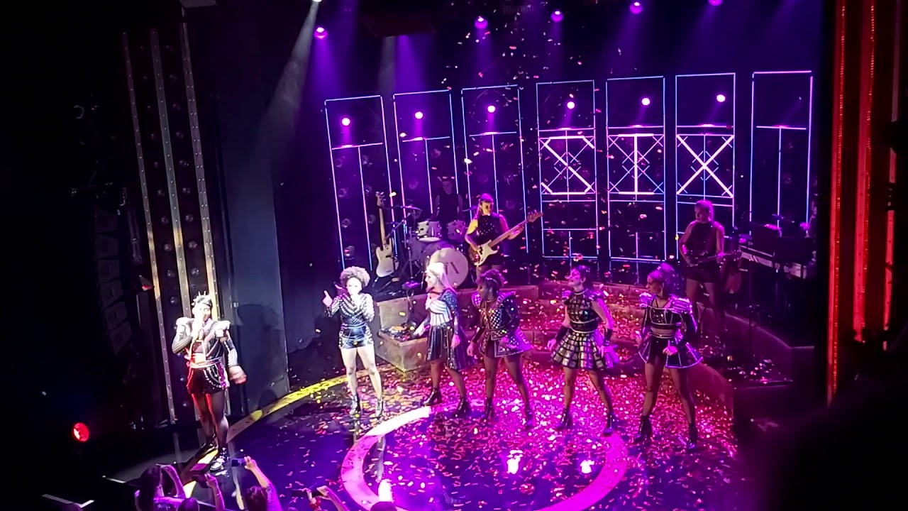 Six The Musical MegaSix ZARA DEBUT (HOWARD), COLLETTE PARR, SHEKINAH ...