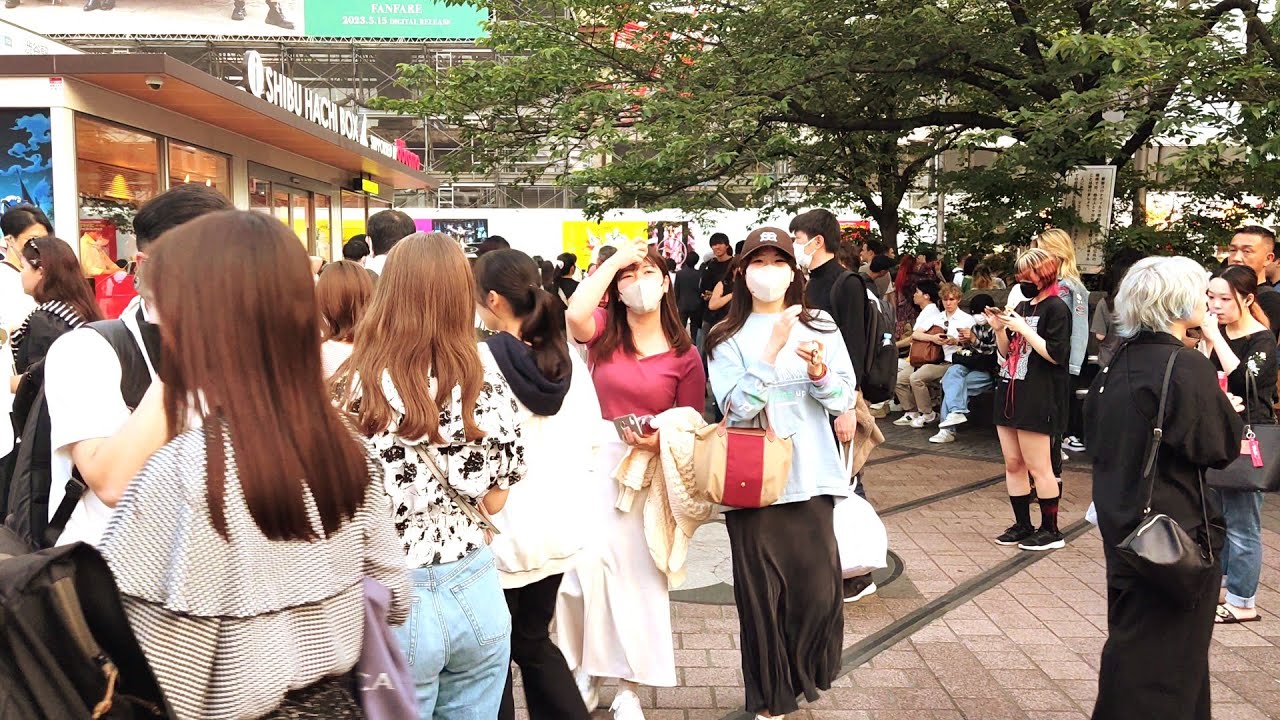 [4K] Walking Tour in 🌸💜 Shibuya in the evening. # Ginza Line Entry Gate ...