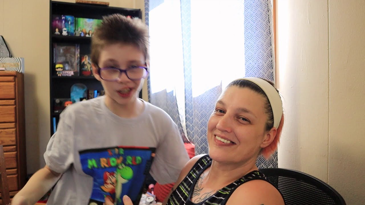 Wacky Tacky Makeup Collab - YouTube