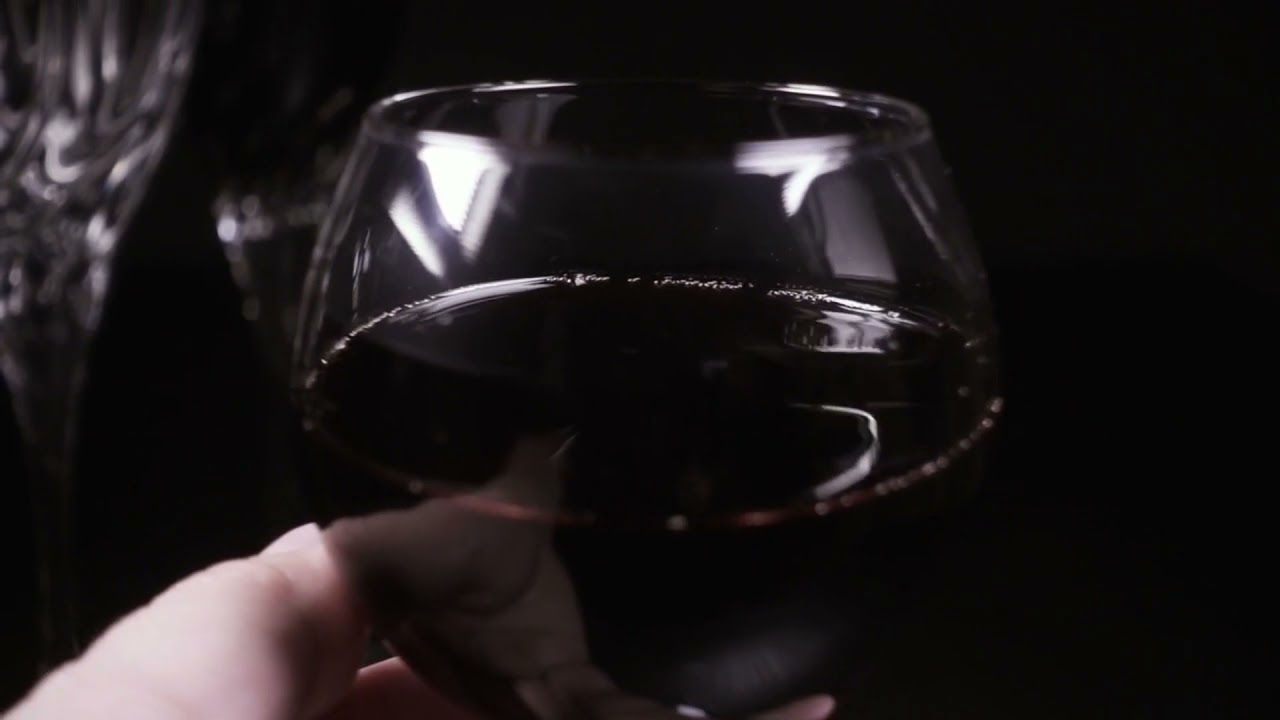 Comercial, voz profunda. Wesley Rojas / Fincas Le Claim - YouTube