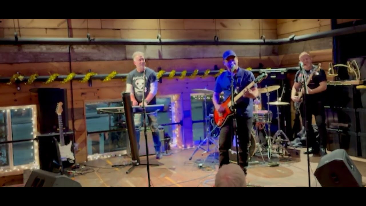 Uprising - Muse (Cover) - YouTube