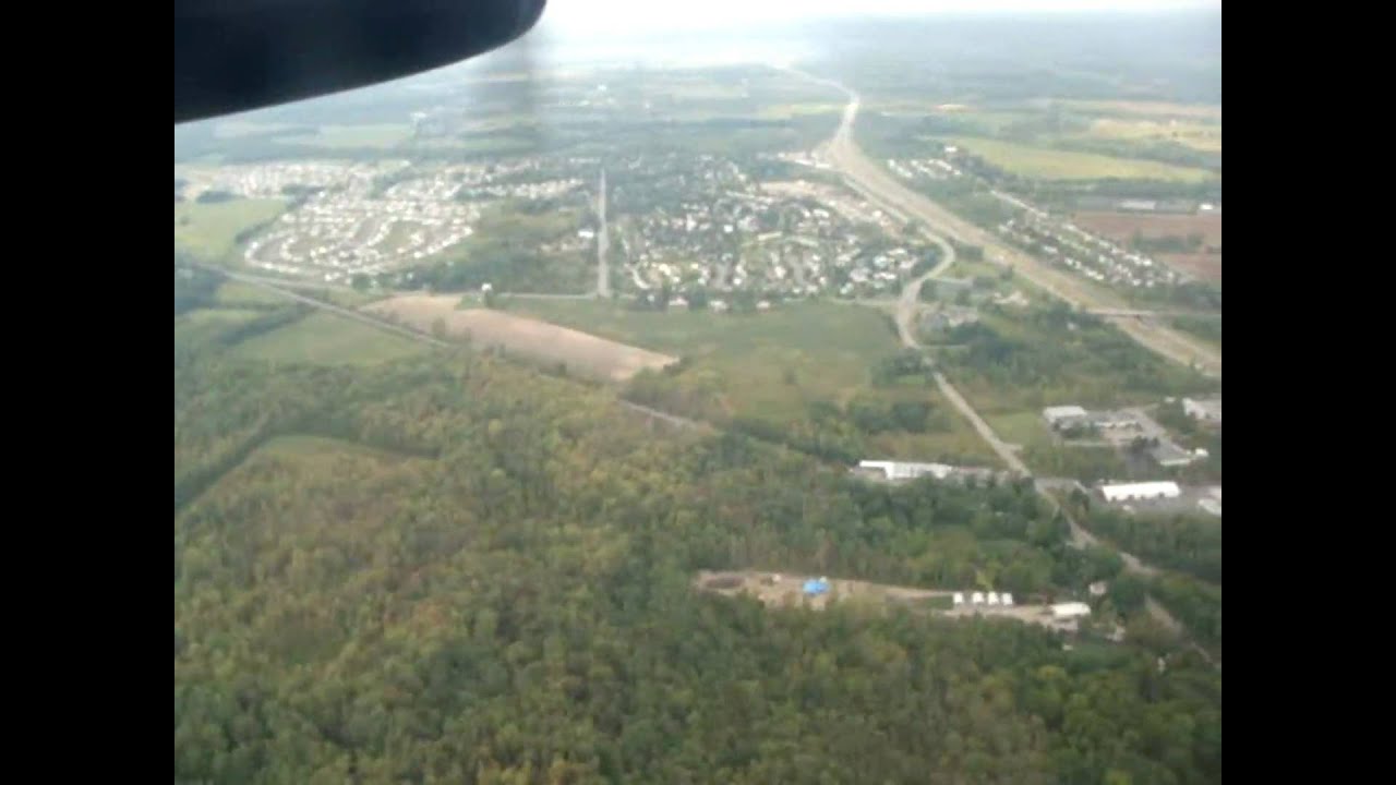 Landing at Rochester NY (ROC) 2009-09-17 - YouTube
